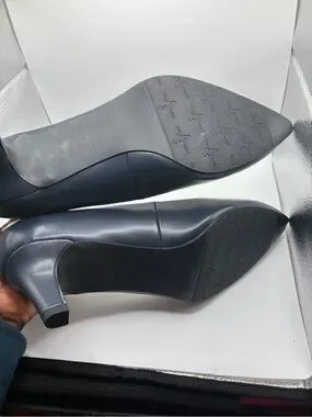 easy street | Shoes | Easy Street Pointe Navy Pumps Size 9ww Wide Width ...